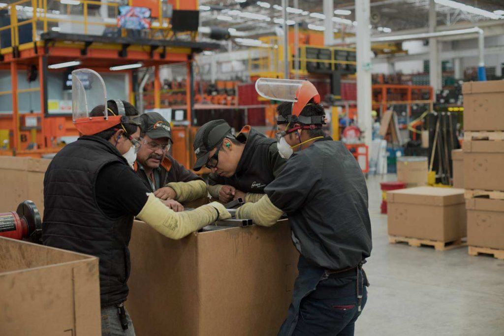 Auxiliar de Almacén | Shape Corp.